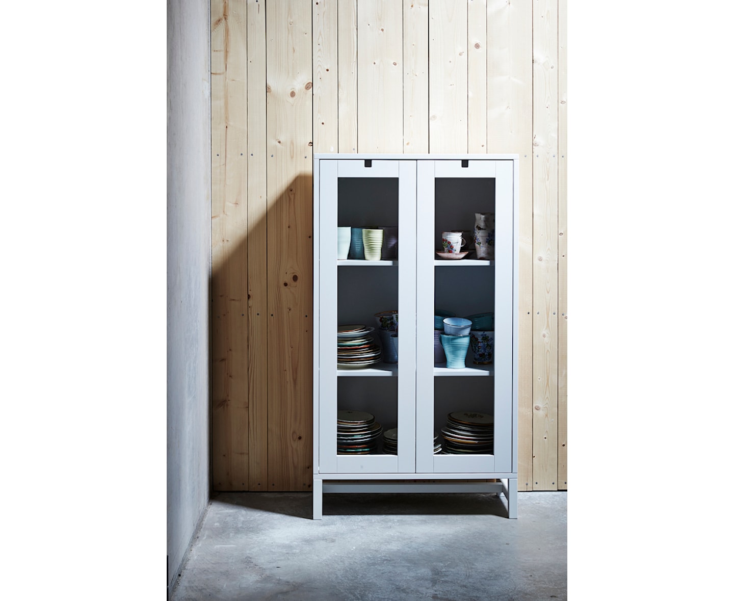 Mavis Falsterbo Vitrinskåp Vit 127cm - Sleepo